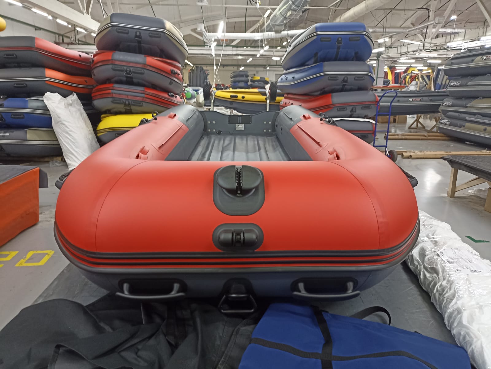 Reef Triton 400 S-Max - Официальный сайт компании Англер