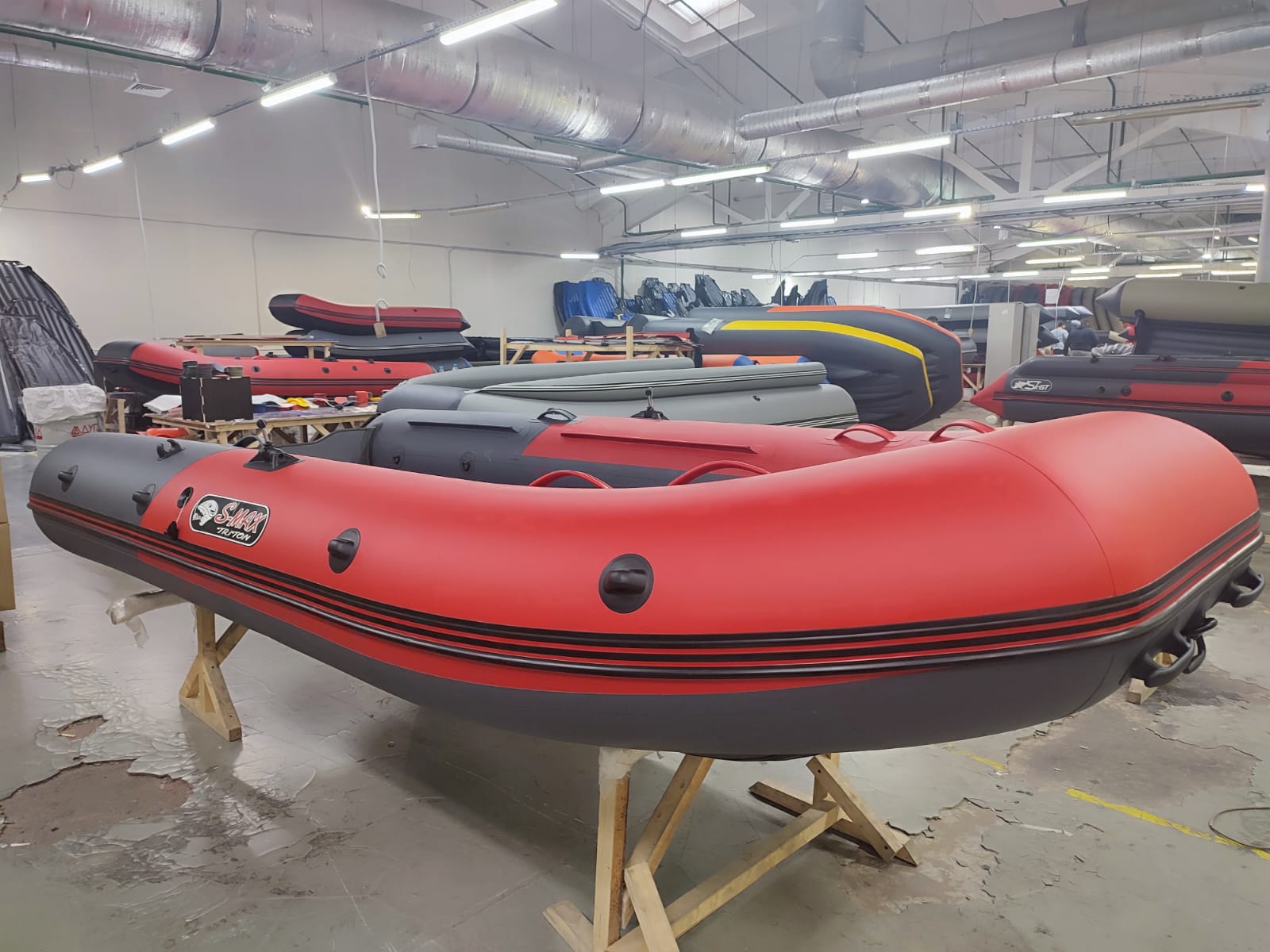 Reef Triton 400 S-Max - Официальный сайт компании Англер